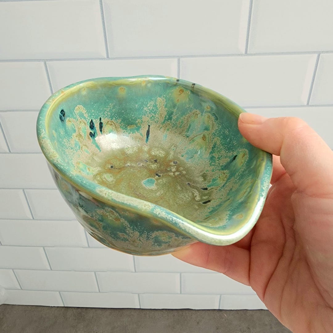 Heart Shaped Pottery Bowl, Ceramic Bowl With Spout, Romantic ...