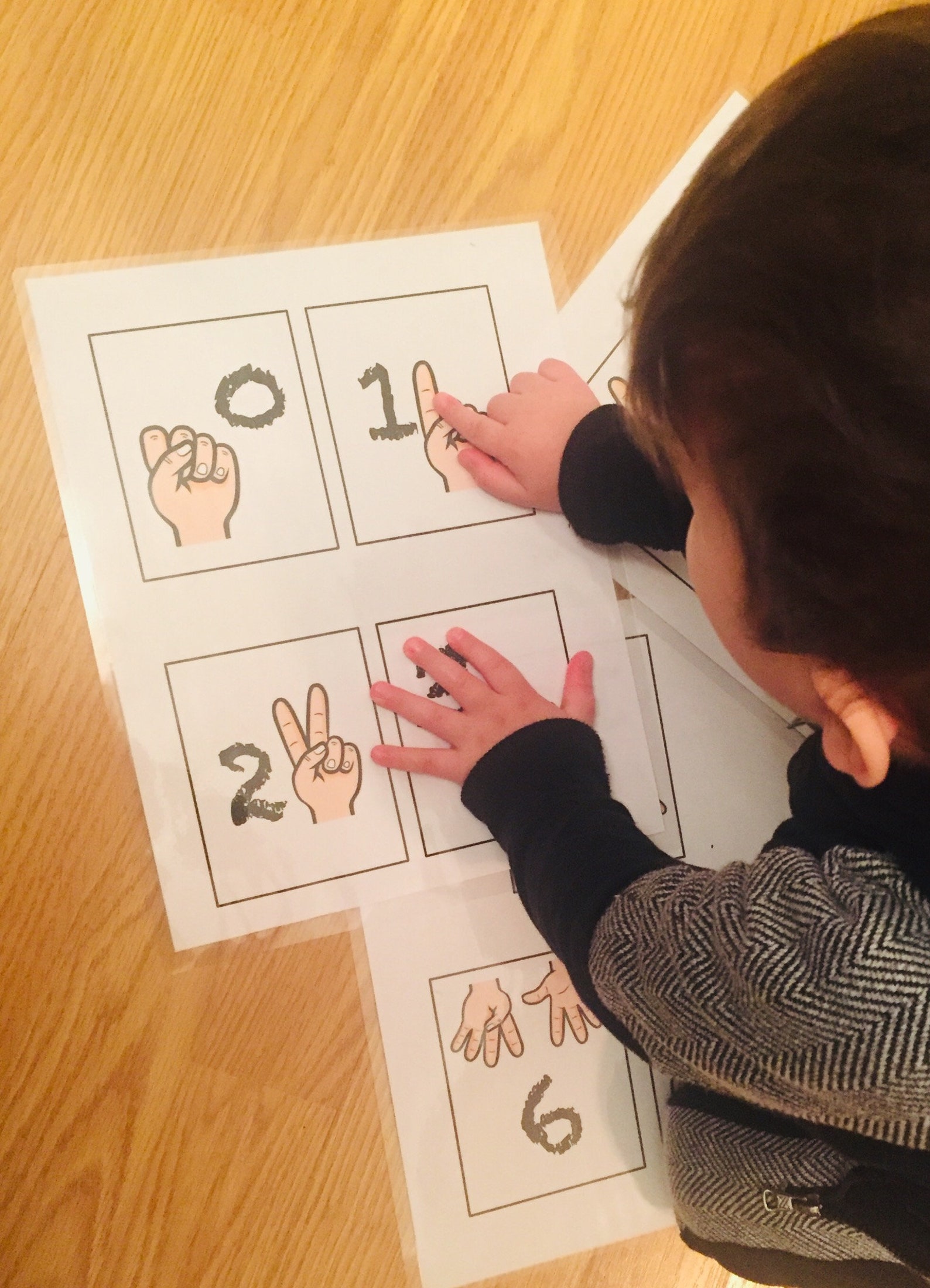 Finger Counting - FLASH CARDS, Toddler Printables, Counting 1 to 10 ...