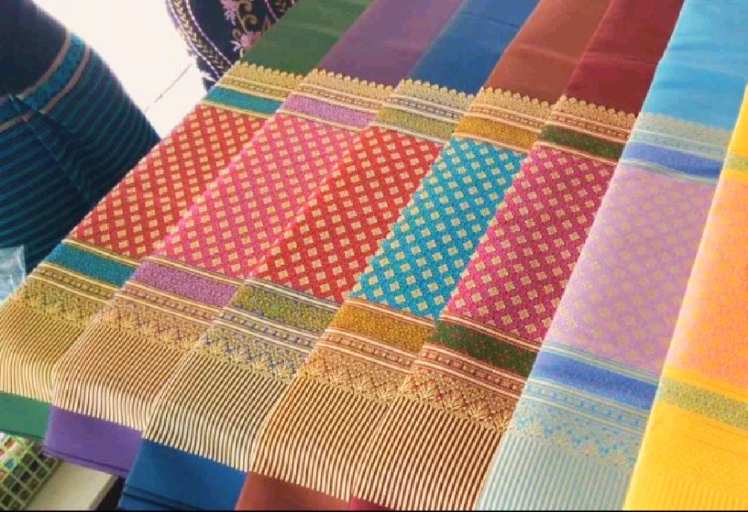 Synthetic Silk Clothes a Long Piece of Silk, Uncut, DIY Make Curtains ...