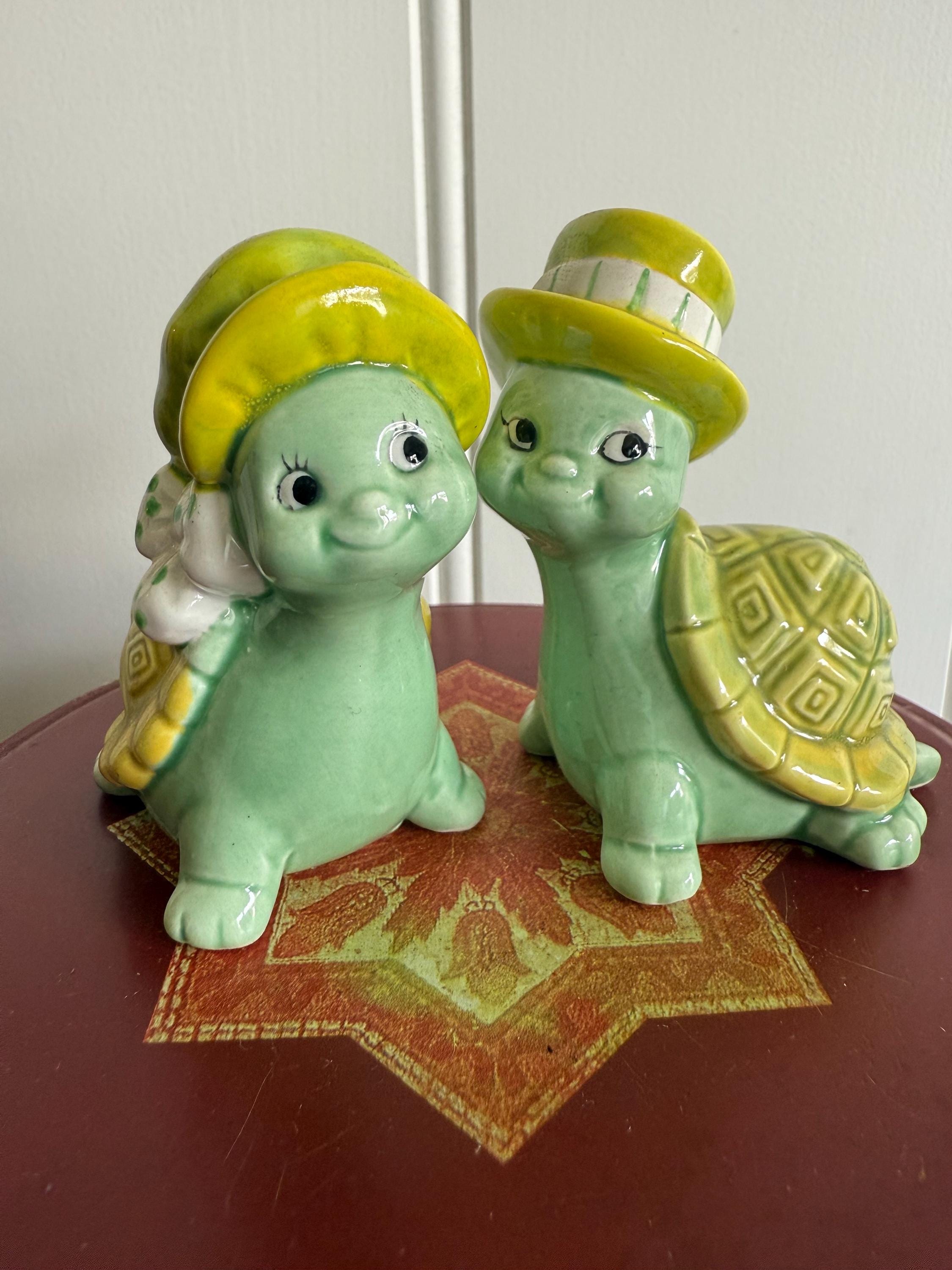 Vintage Ceramic Turtle Salt and Pepper Shakers - Etsy