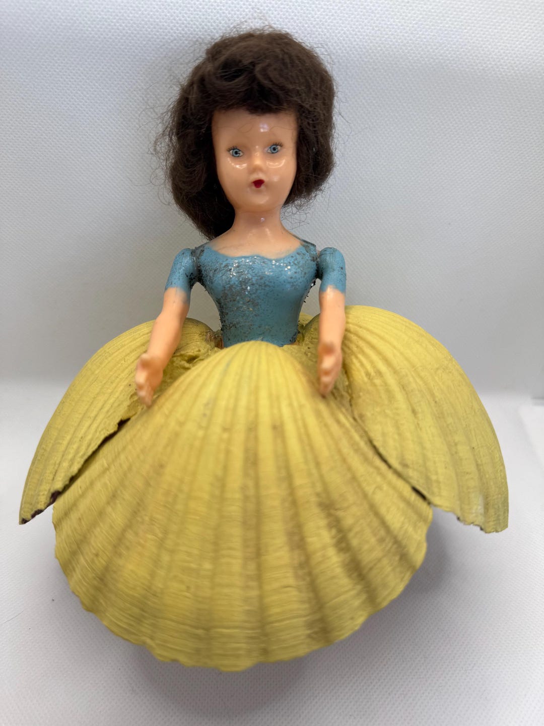 Vintage Sea Shell Doll - Kitchy Yellow & Blue - Etsy
