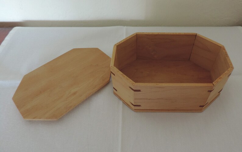 Octagonal 8 Sided Hand Crafted Box in Maple - Etsy