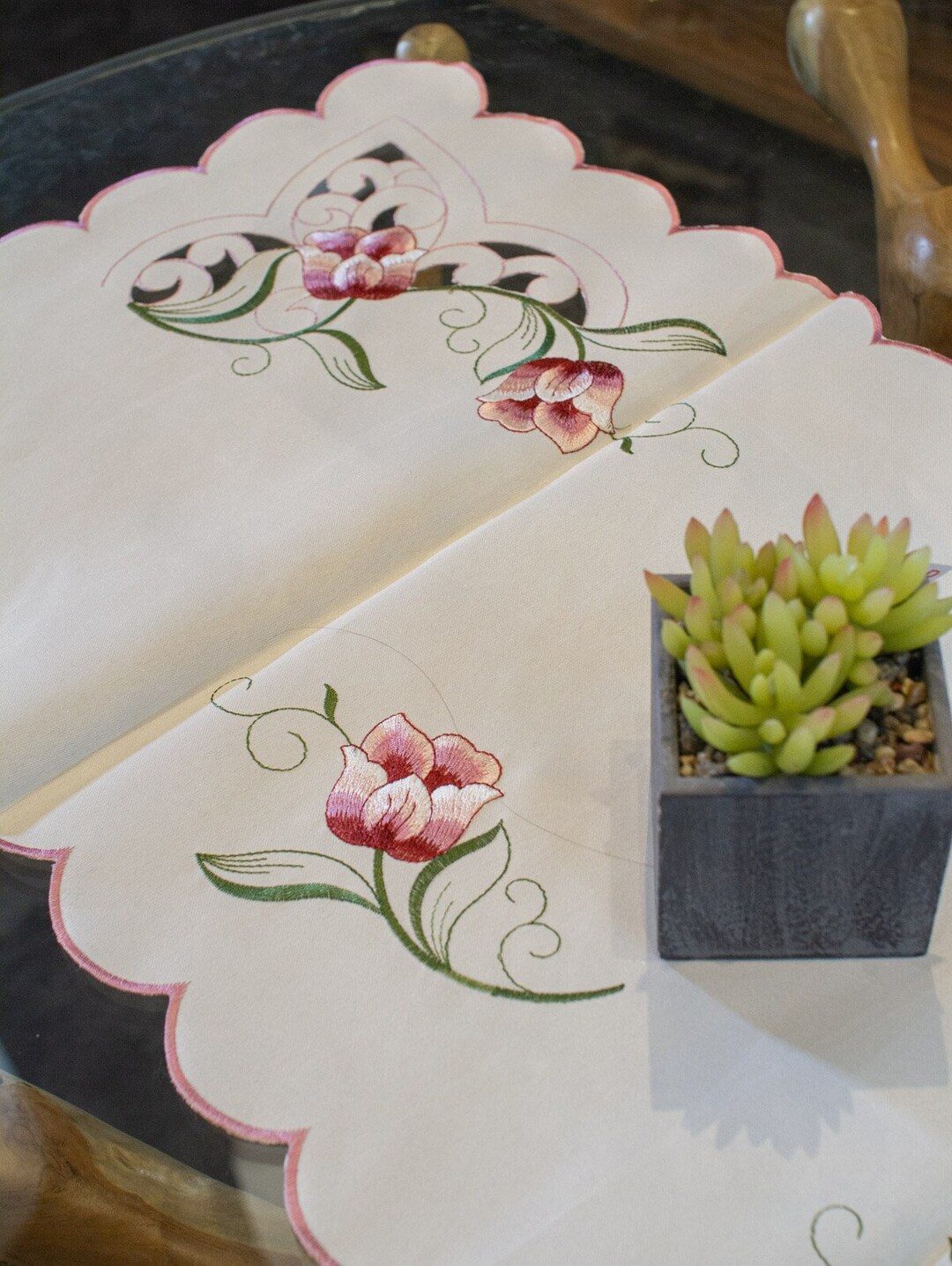 34 X 15 Inches Table Linen / Embroidered Table Linen With Floral ...