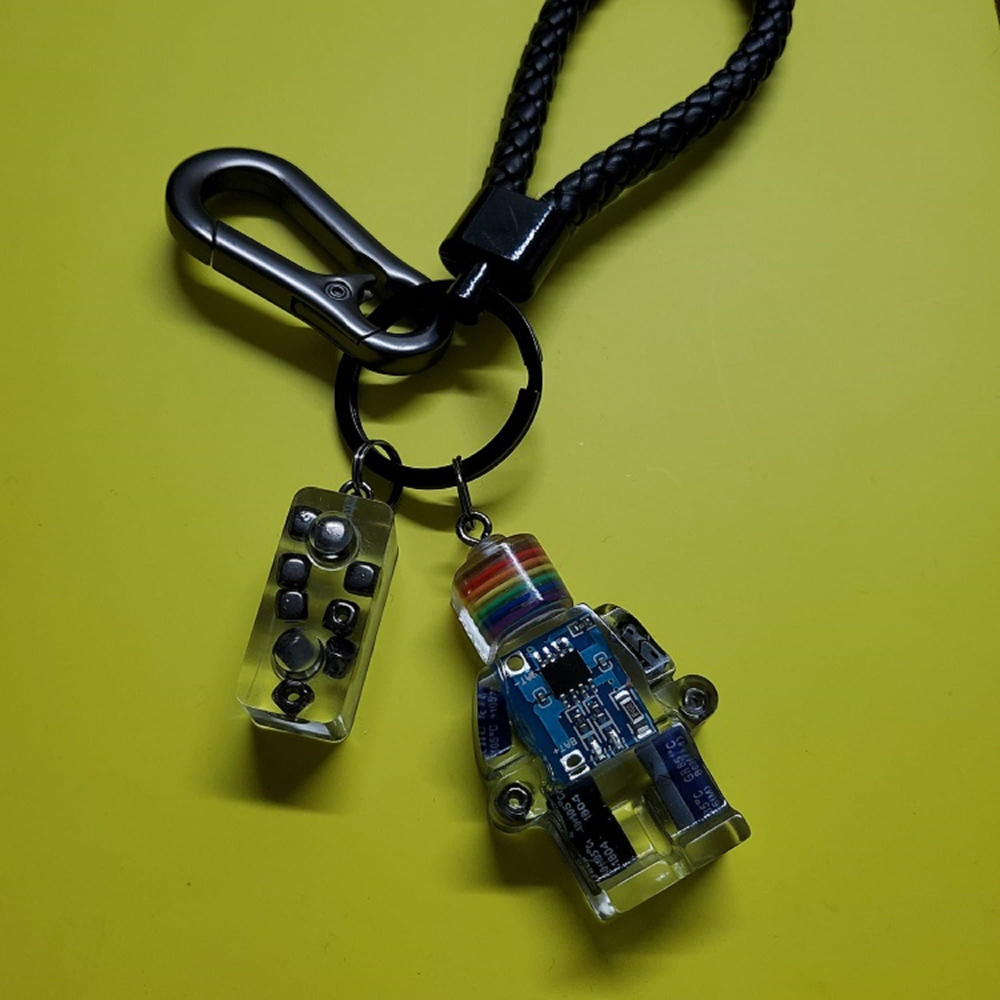 Robot Key Chain Key Chain for Men Key Chain for Women Couples Key ...