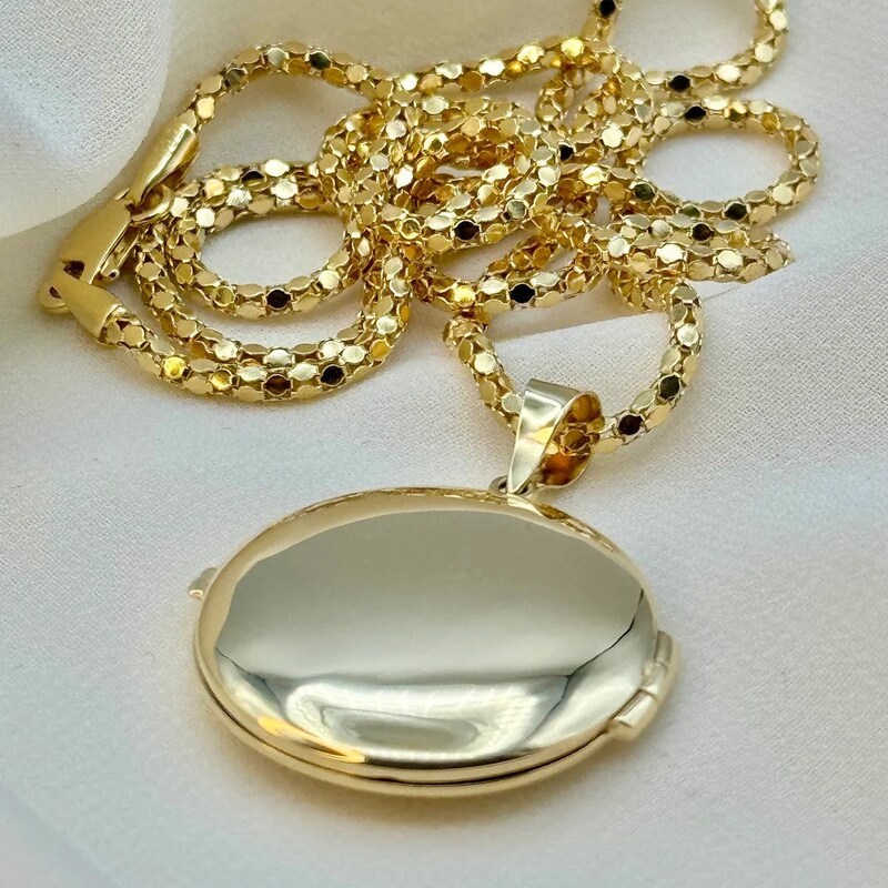 Gold Locket Necklace - Etsy