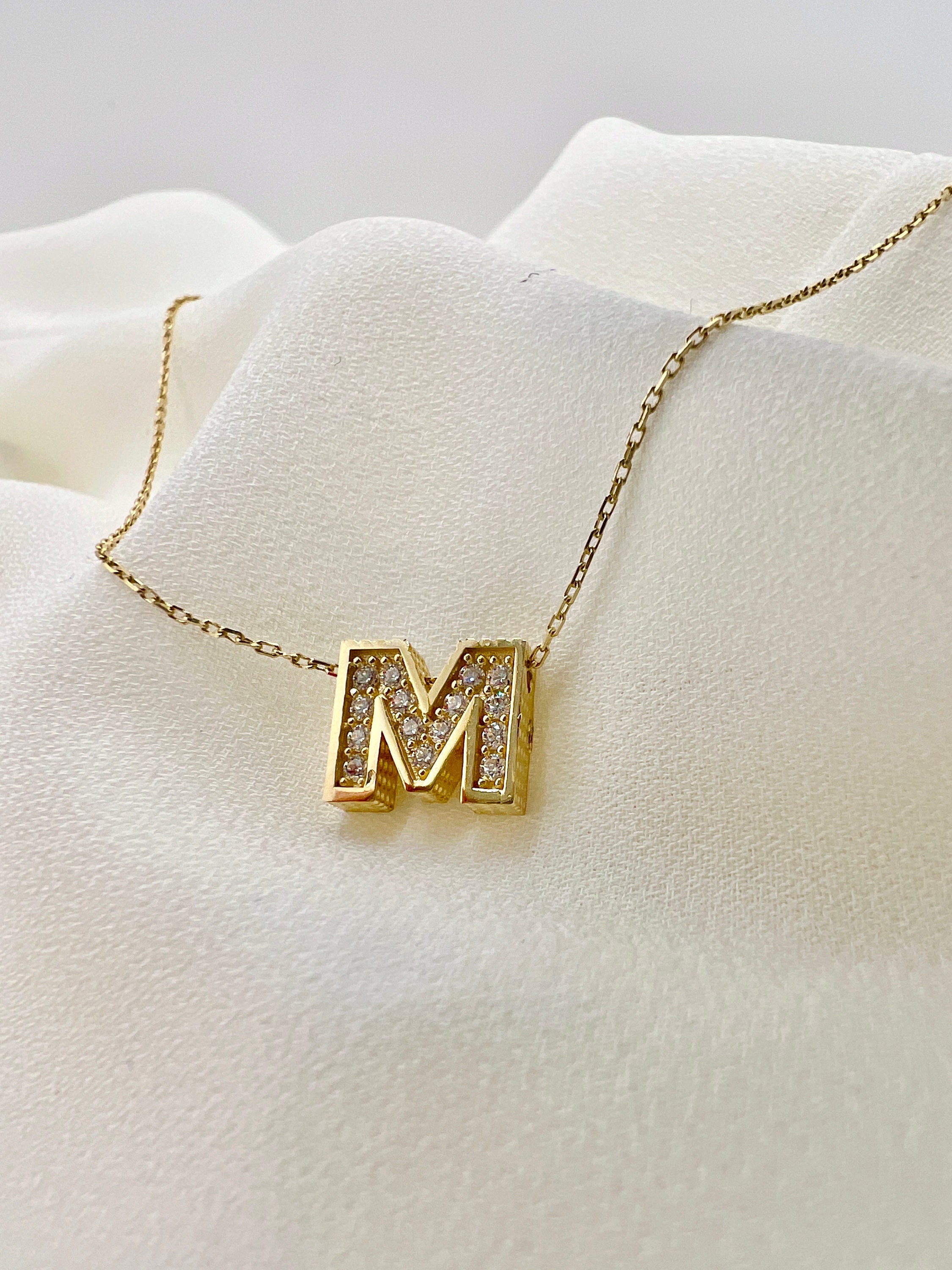 14K Solid Gold Buchstaben Halskette, Lette M, Alphabet Anhänger ...