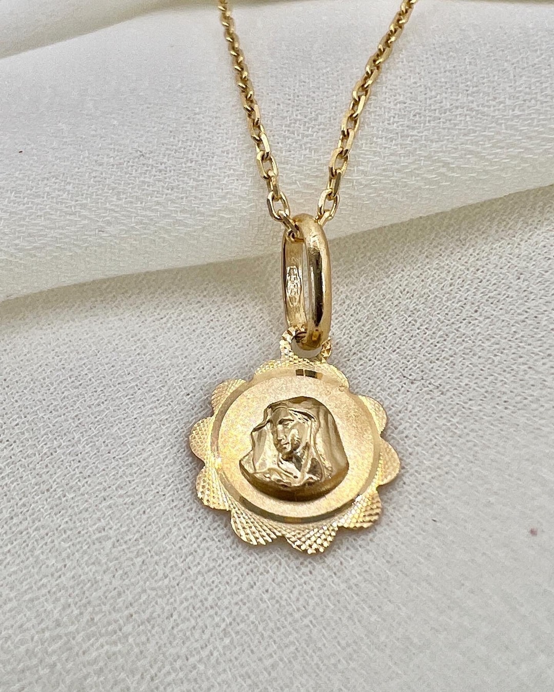 14k Solid Gold Holy Mary Pendant: Religious Gift - Etsy