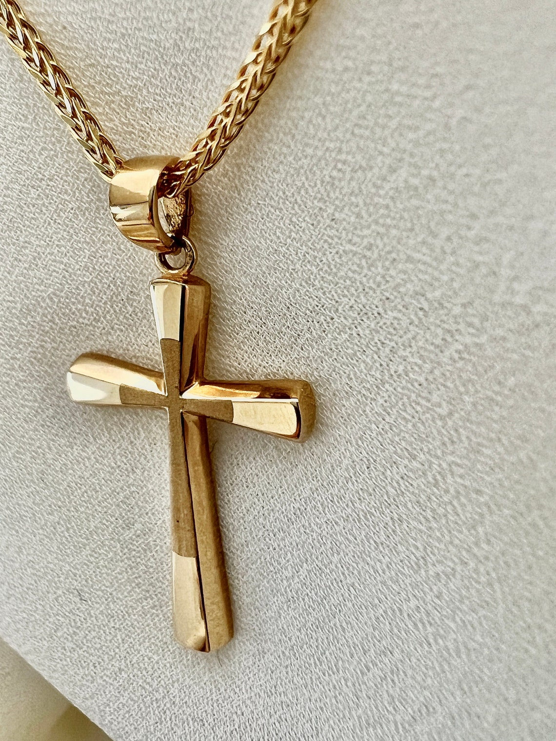 14k Gold Cross Pendant Necklace. Solid Gold Cross Necklace for Men ...