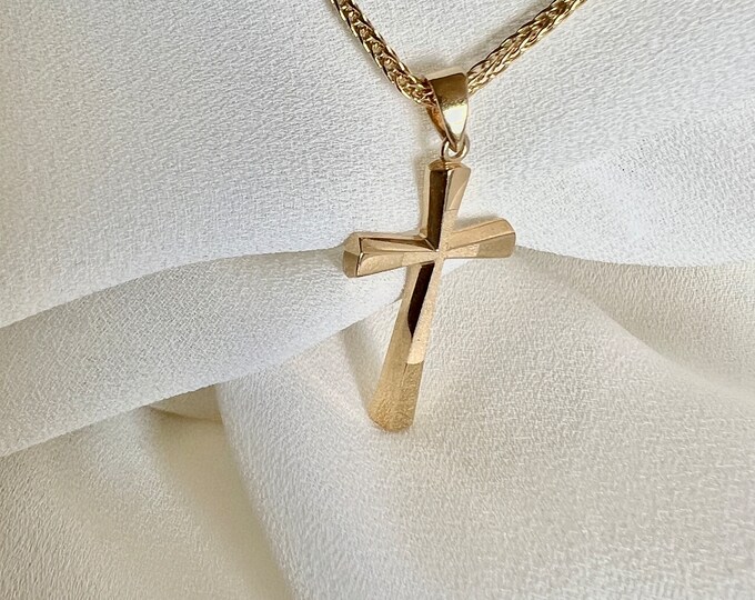 14k Gold Cross Pendant Necklace. Solid Gold Cross Necklace for Men ...