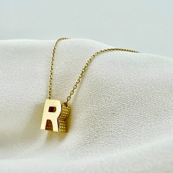 Letter R Necklace - Etsy