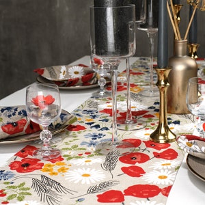 Poppy Flower Table Runner With Napkins: Floral Linen Set - Etsy
