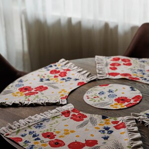 Floral Wedge Placemat Set for Round Table, Poppy Flower Double Layered ...