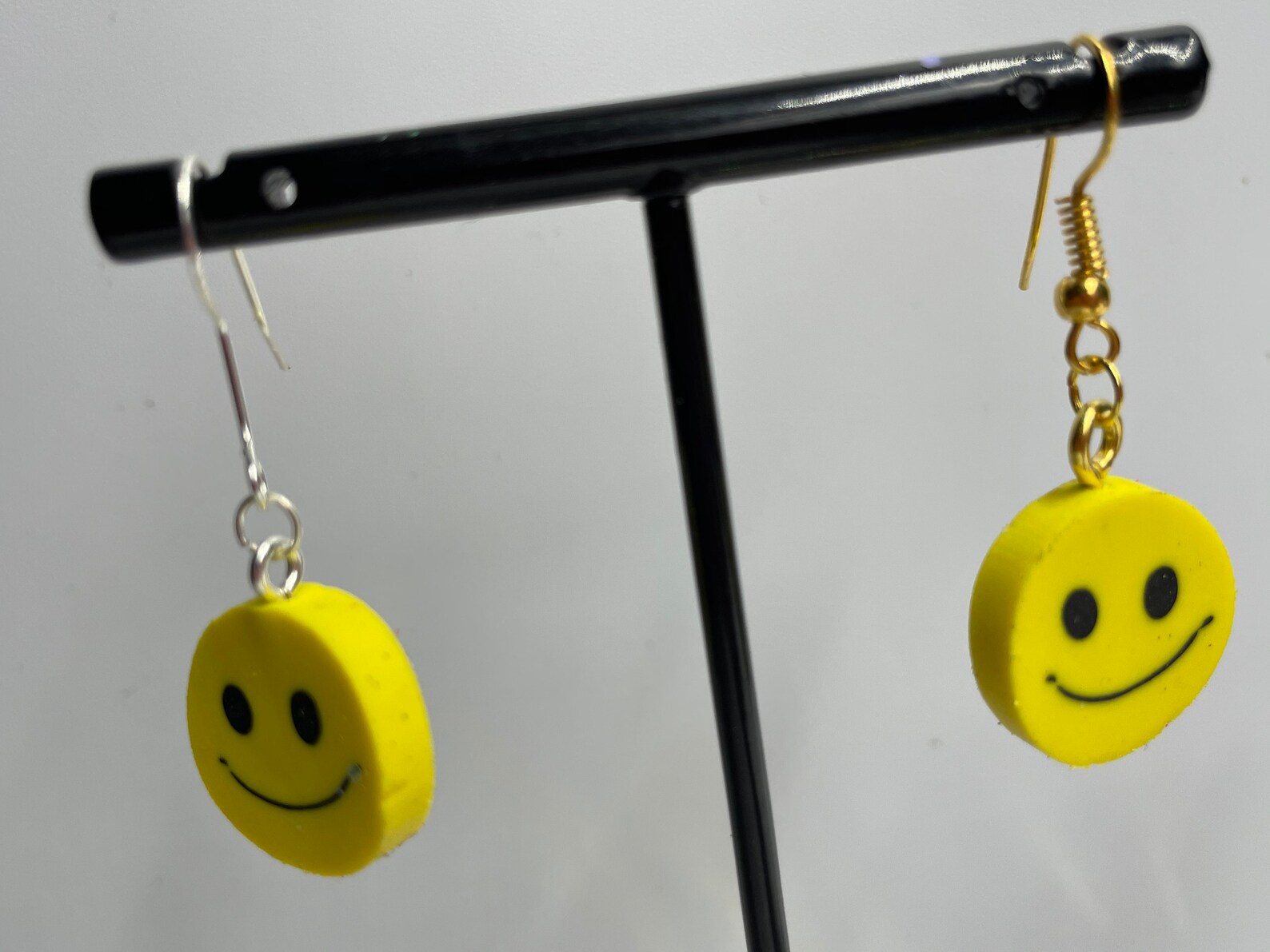 Mini boucles doreilles smiley - Etsy France