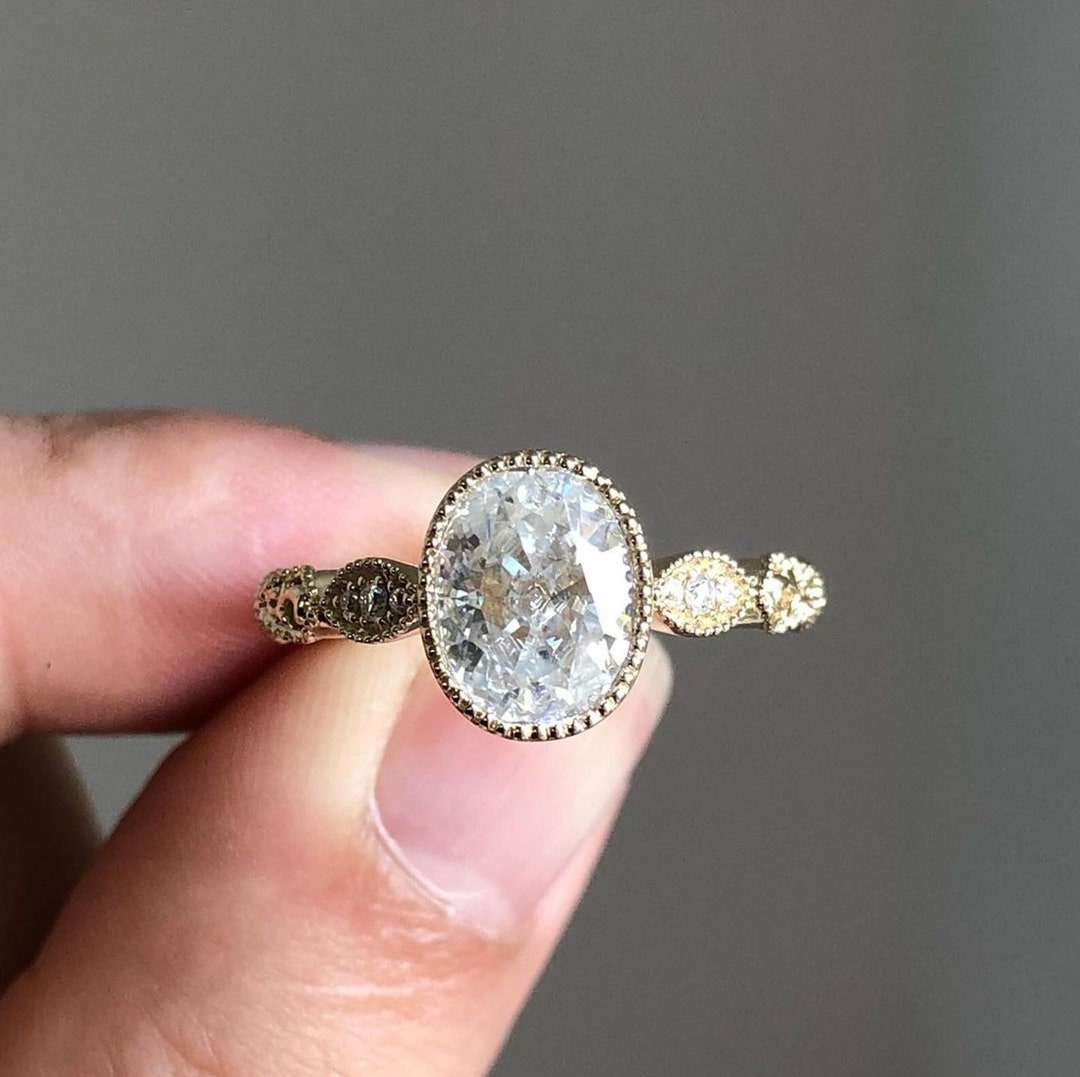 Vintage Oval Moissanite Engagement Ring 14K Solid Gold 8x6 Oval ...