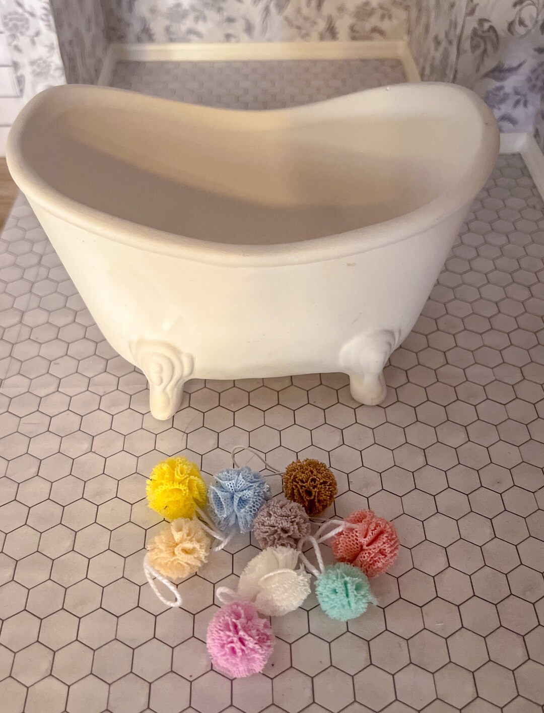 Dollhouse 1/12 Scale Miniature Bath Loofah Various Colors - Etsy