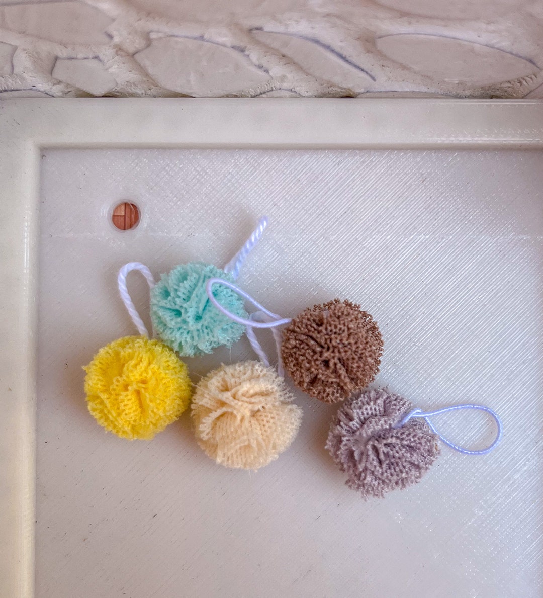 Dollhouse 1/12 Scale Miniature Bath Sponge Various Colors - Etsy