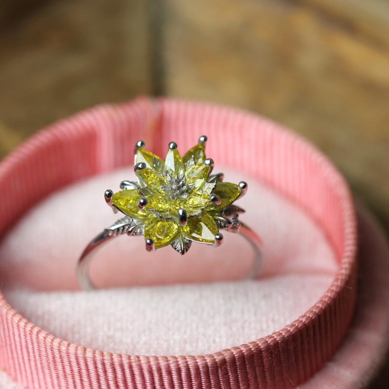 Lotus Flower Ring - Etsy