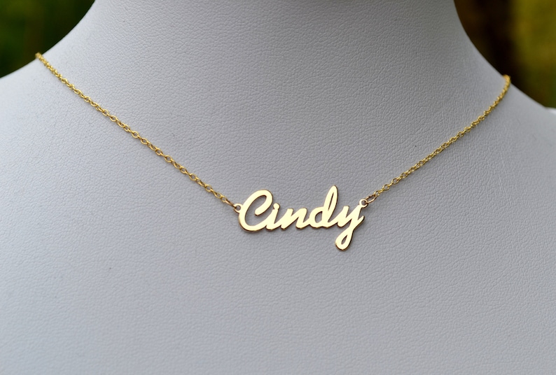 9ct Yellow Gold Personalised Script Font Name Necklace on - Etsy
