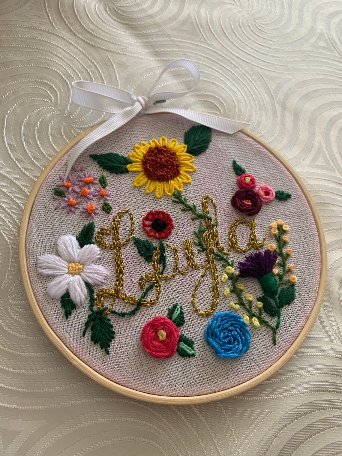 Hand Embroidery Name With Floral Frame - Etsy Canada