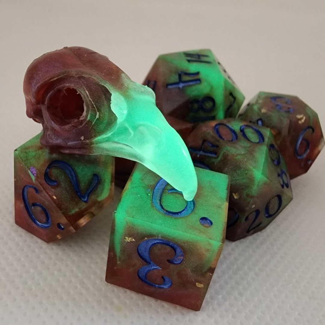 Arcane Advisor Glow-in-the-dark 7 Piece D&D Dice Set - Etsy
