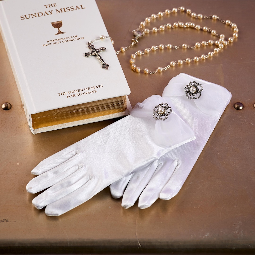 Dora White Communion Gloves With Diamante Flower - Etsy