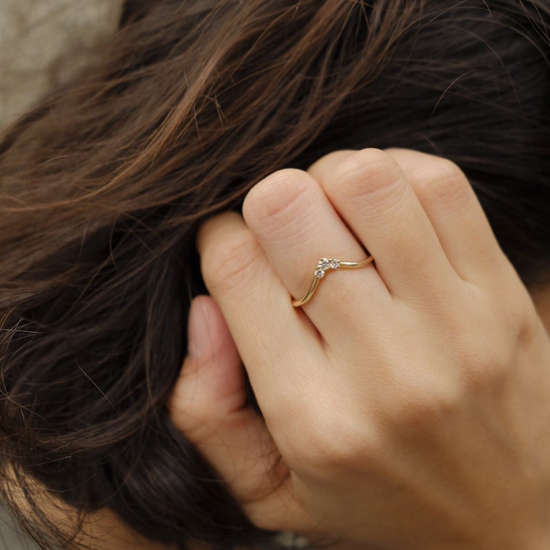 18K Dainty V Shaped Engagement Ring, 18K Solid Gold Chevron Wedding ...