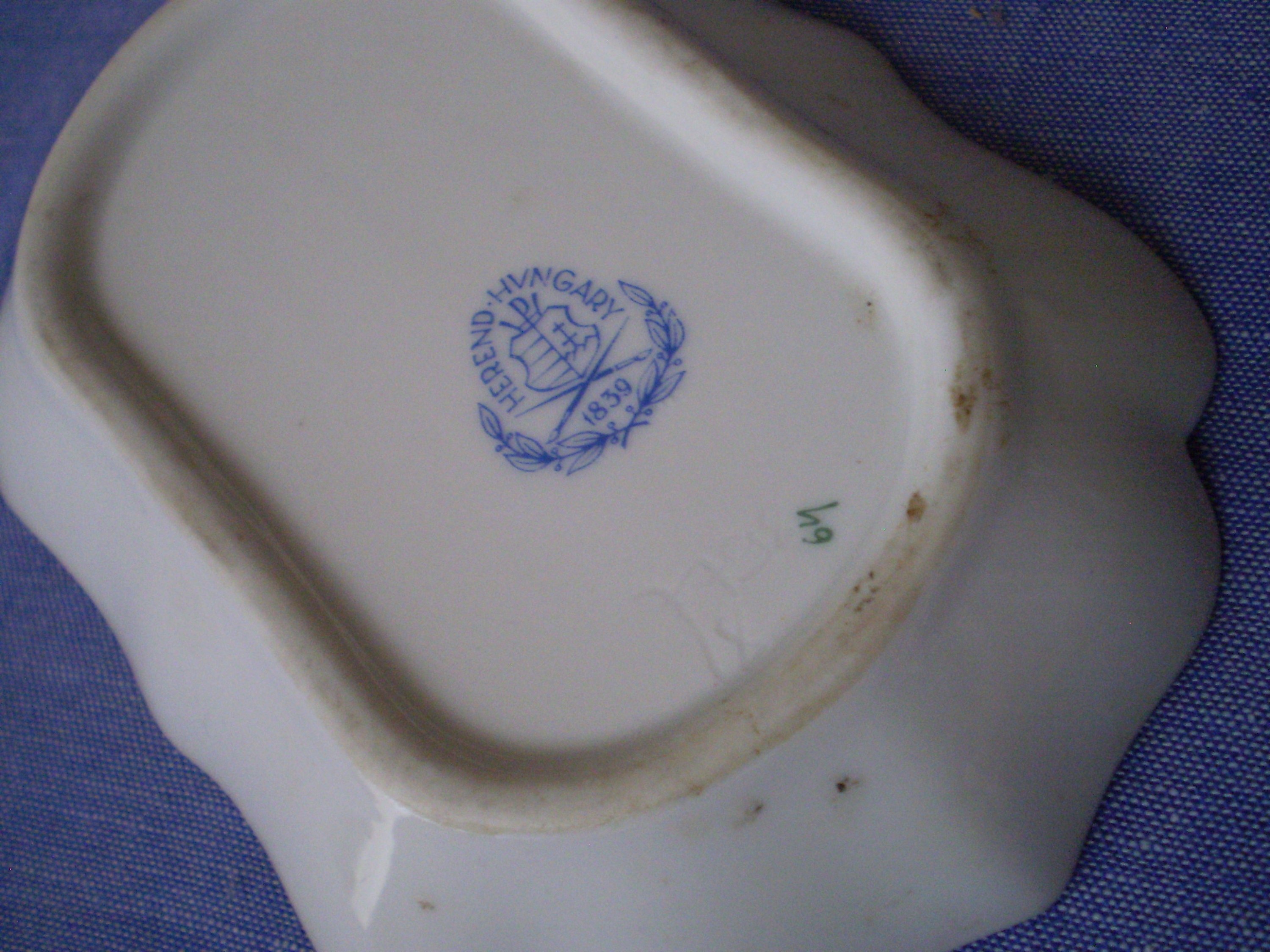 Porcelain Saucer Marked Herend Hungary Green and Gold Zova Pattern ...