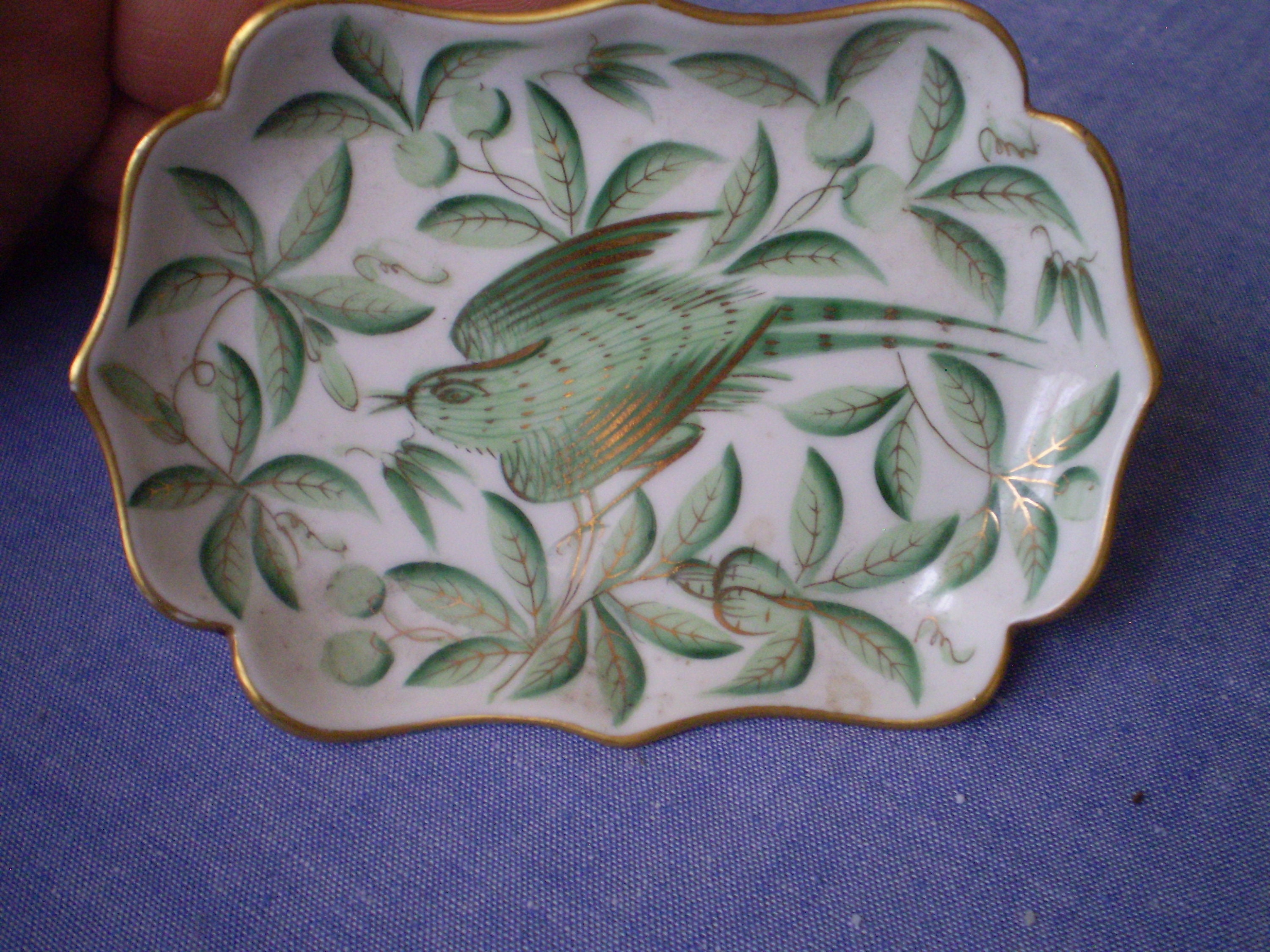 Porcelain Saucer Marked Herend Hungary Green and Gold Zova Pattern ...