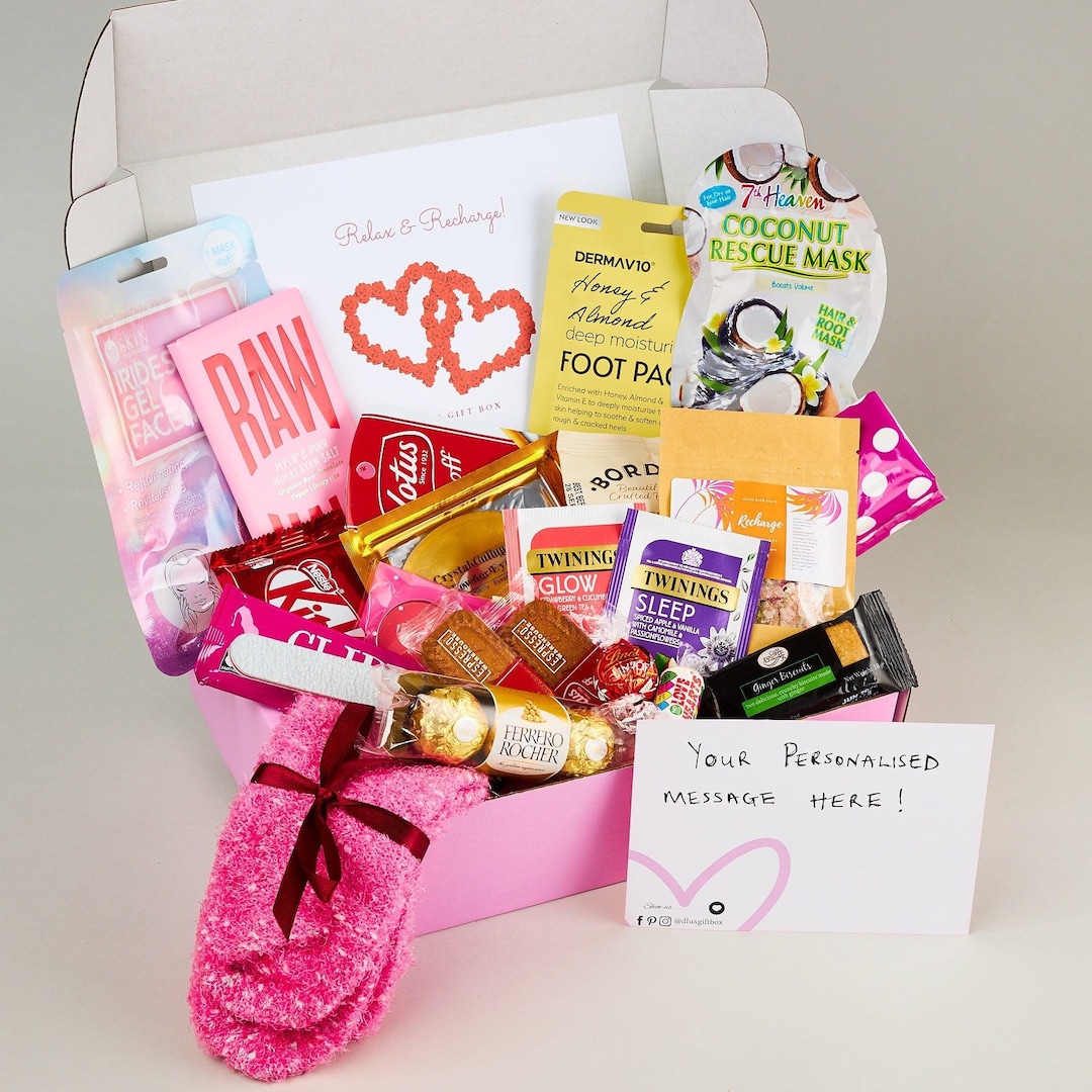 Friendship Gift Box: Pamper Hamper With Face Mask & Treats - Etsy