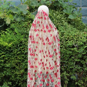 Red Rose Embroidered Wedding Veil, Gold Leaf Floral, Lace Edge - Etsy