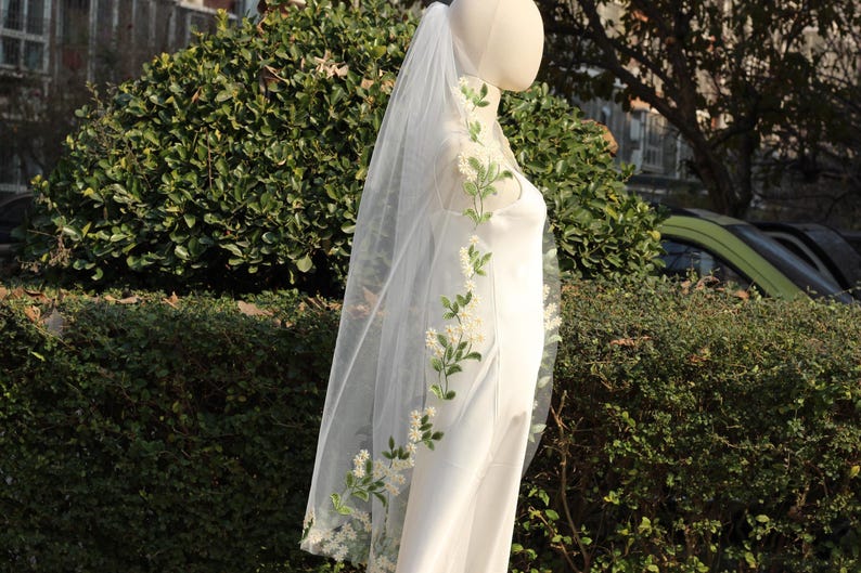 Leaves Greenery Wedding Veil,boho Floral Bridal Veil,leaf Embroidery ...