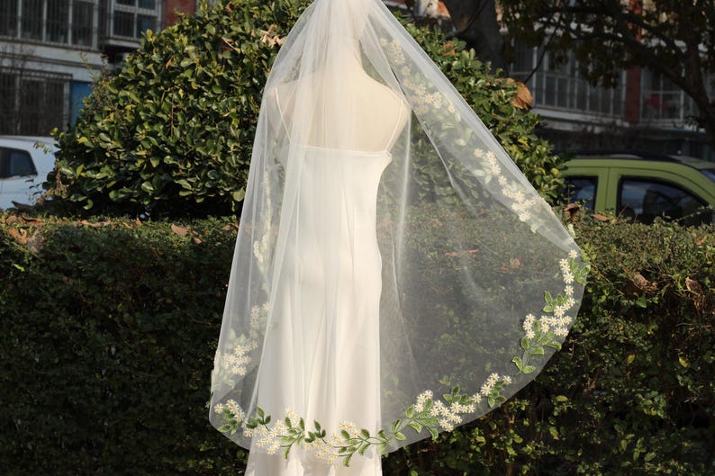 Leaves Greenery Wedding Veil,boho Floral Bridal Veil,leaf Embroidery ...