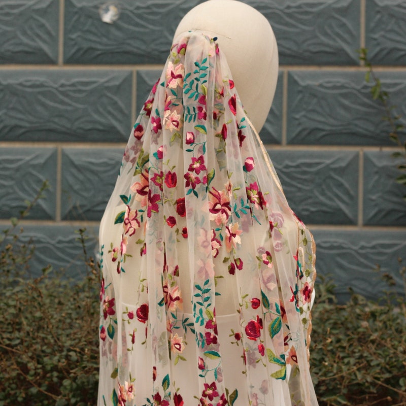 Floral Embroidered Veil - Etsy