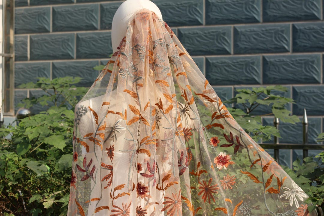 Embroidered Flower Bridal Veil, Golden Autumn Wedding Veil - Etsy