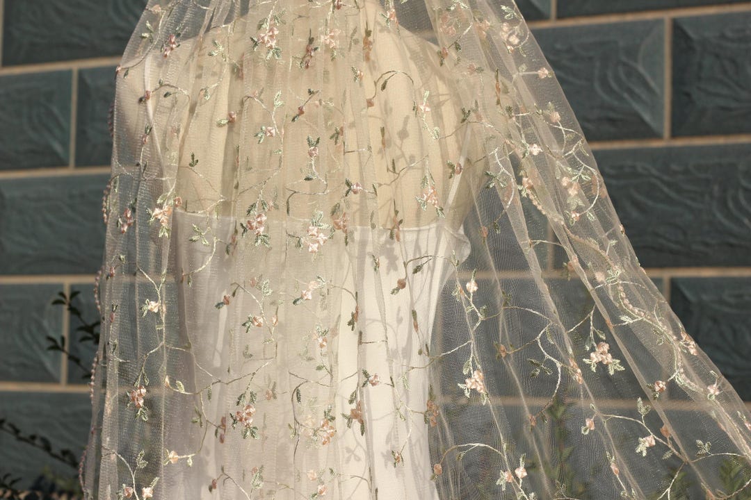 Embroidered Floral Wedding Veil, Peachy Pink Flower Bridal Veil - Etsy