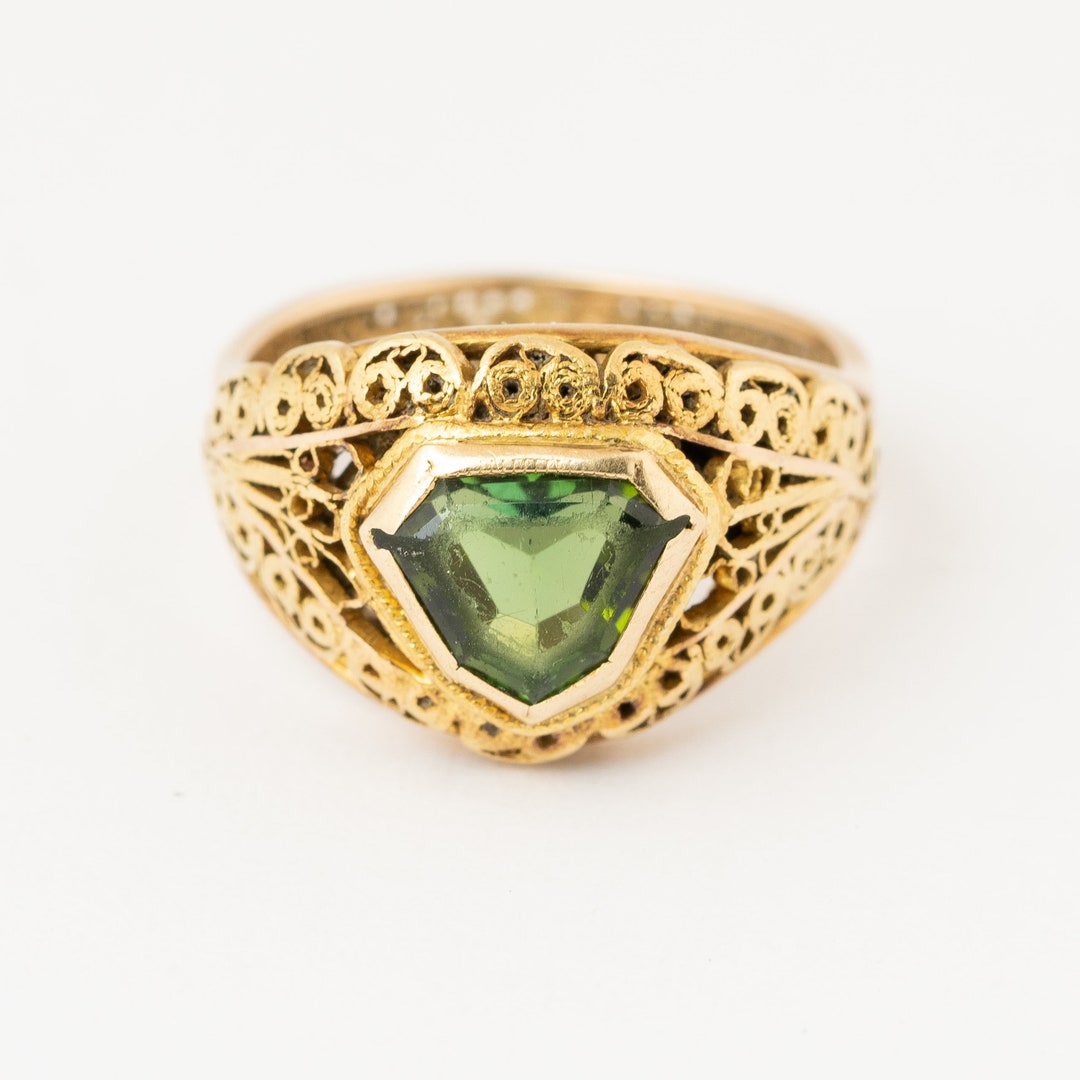 Vintage 18k and 14k Yellow Gold Ring With Green Ornate Gemstone ...