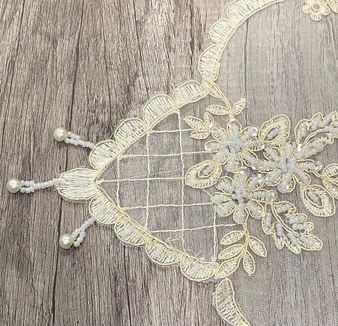 Dancing Handkerchief Mindil Wedding Bride Mantili Ivory Lace Embroidery ...