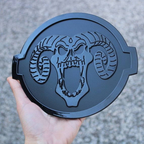 Fully Customizable Nissan® Titan® Skull Grille Tailgate - Etsy