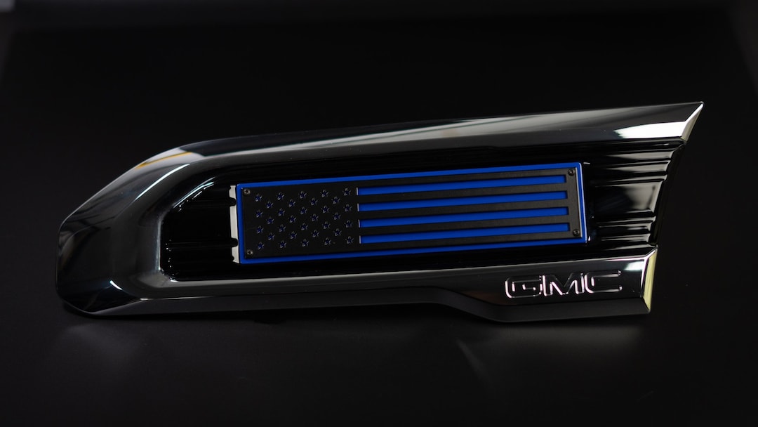 American Flag Emblem Inserts - Pair - Fits 2020-2024 GMC® Sierra® 2500 ...