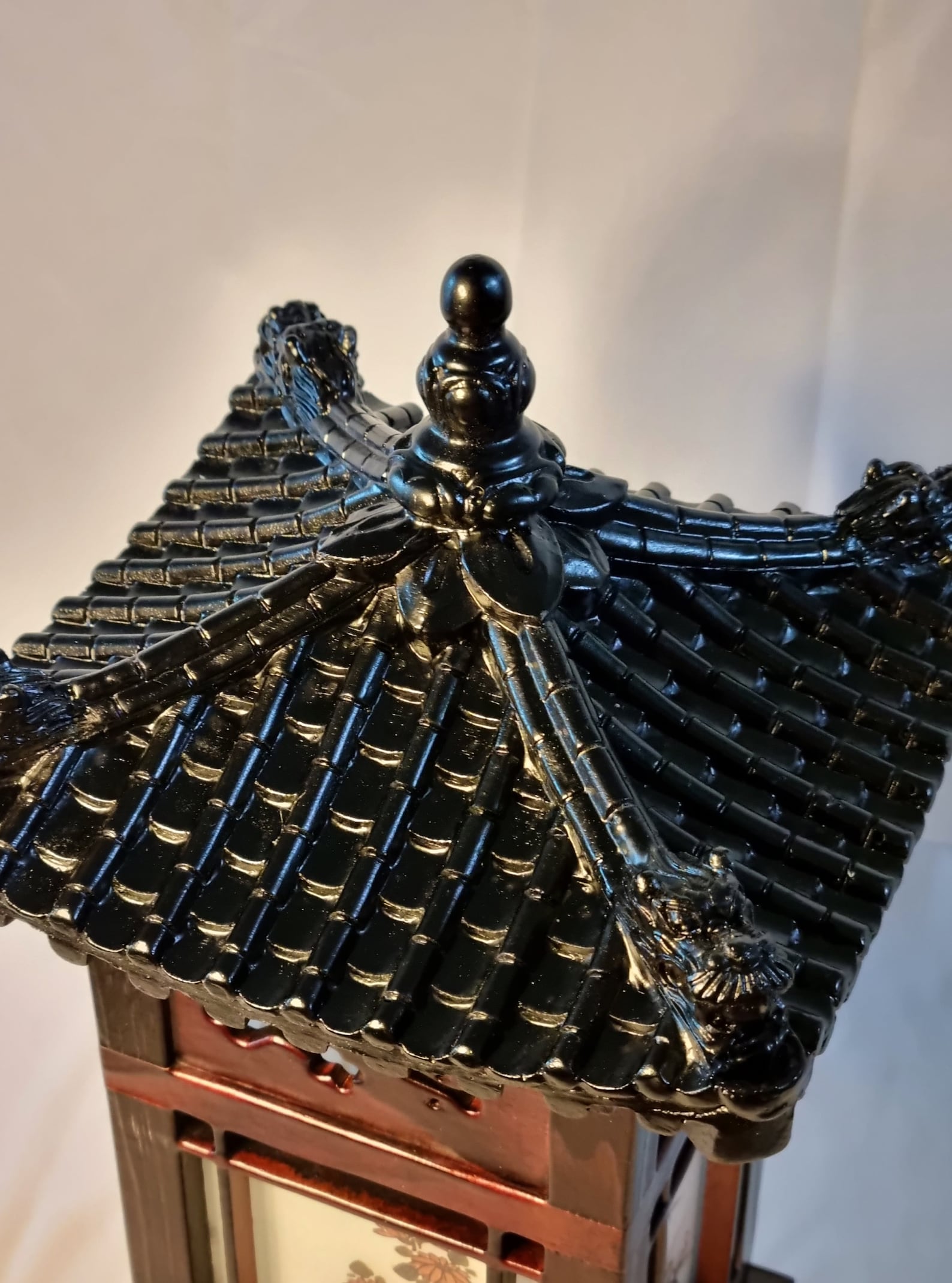 Korean Traditional Hanok Roof Tiles Desk or Floor Lamp the Four ...