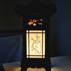 Korean Traditional Hanok Roof Tiles Desk or Floor Lamp the Four ...