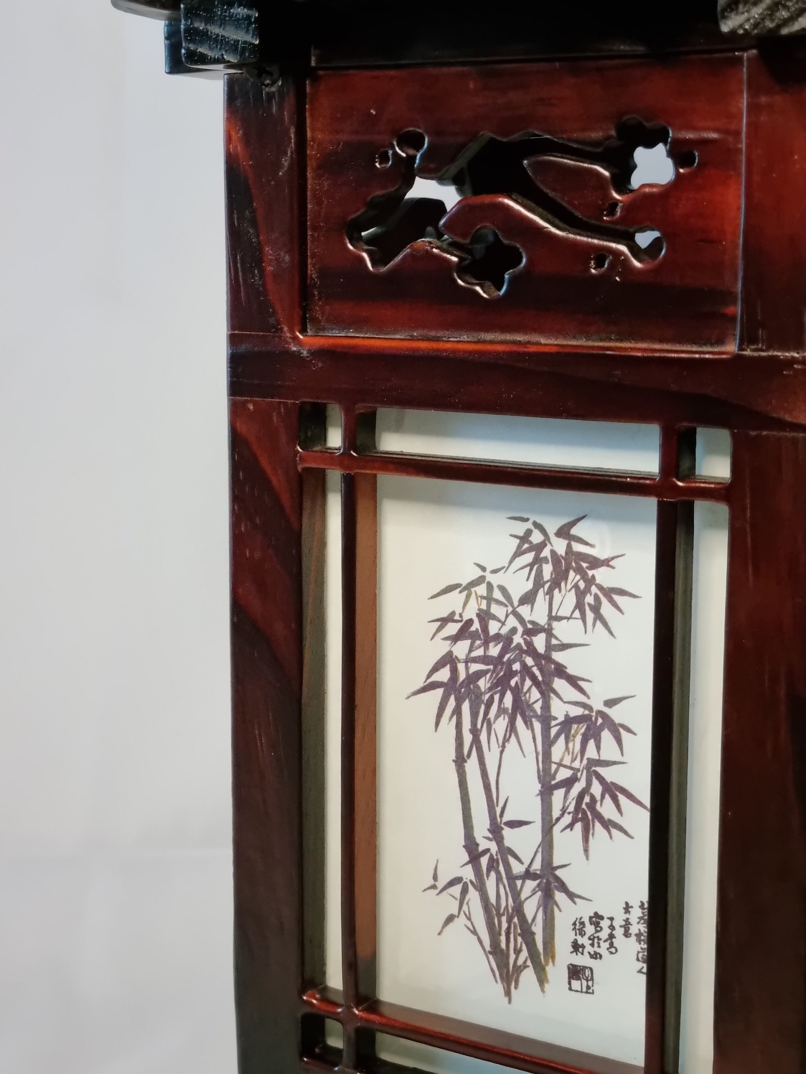 Korean Traditional Hanok Roof Tiles Desk or Floor Lamp the Four ...