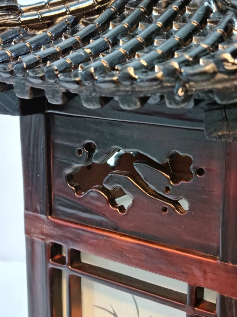Korean Traditional Hanok Roof Tiles Desk or Floor Lamp the Four ...