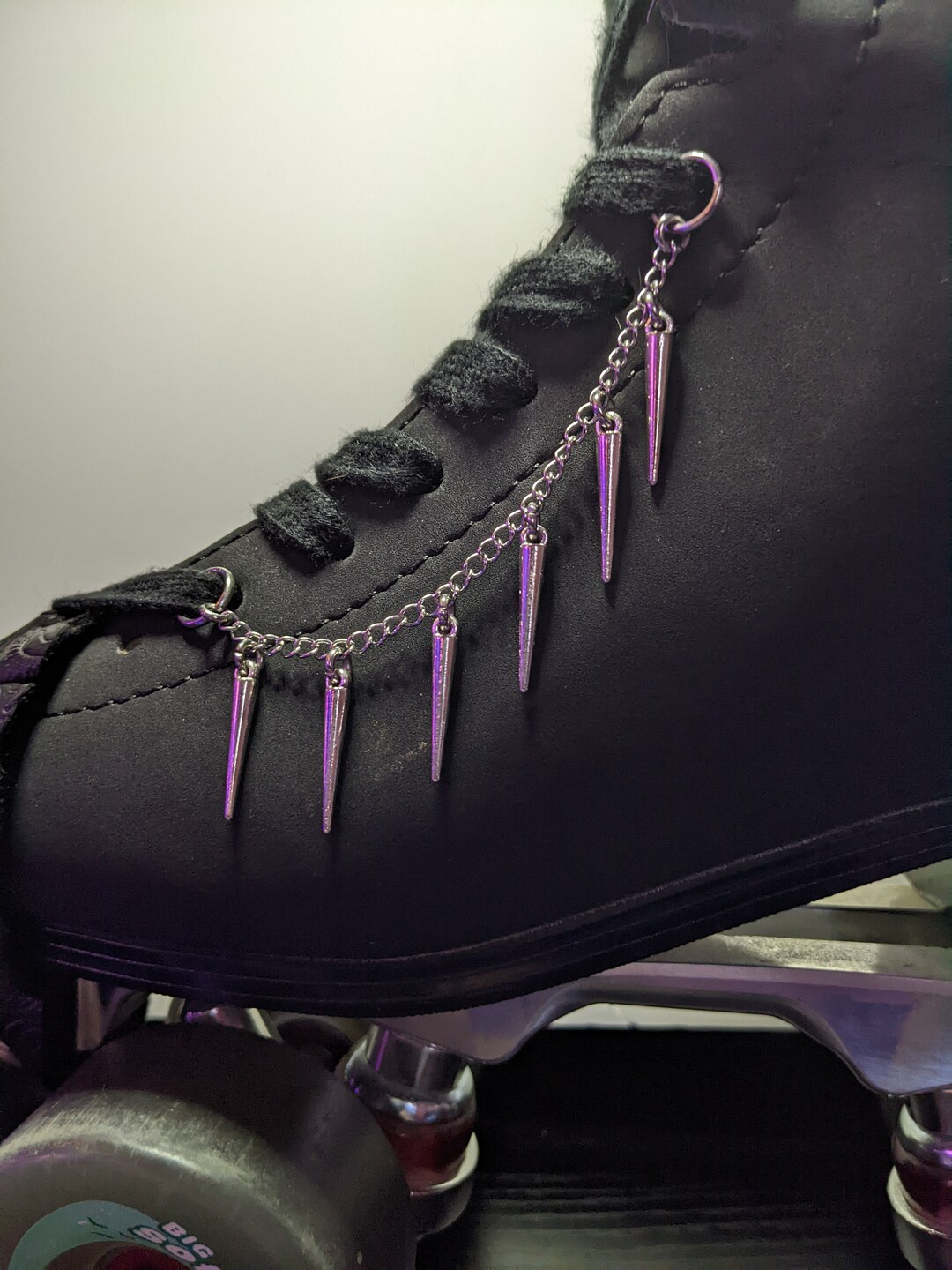 Single 6-spike Shoelace Side Chain Edgy and Rebellious Accent With ...