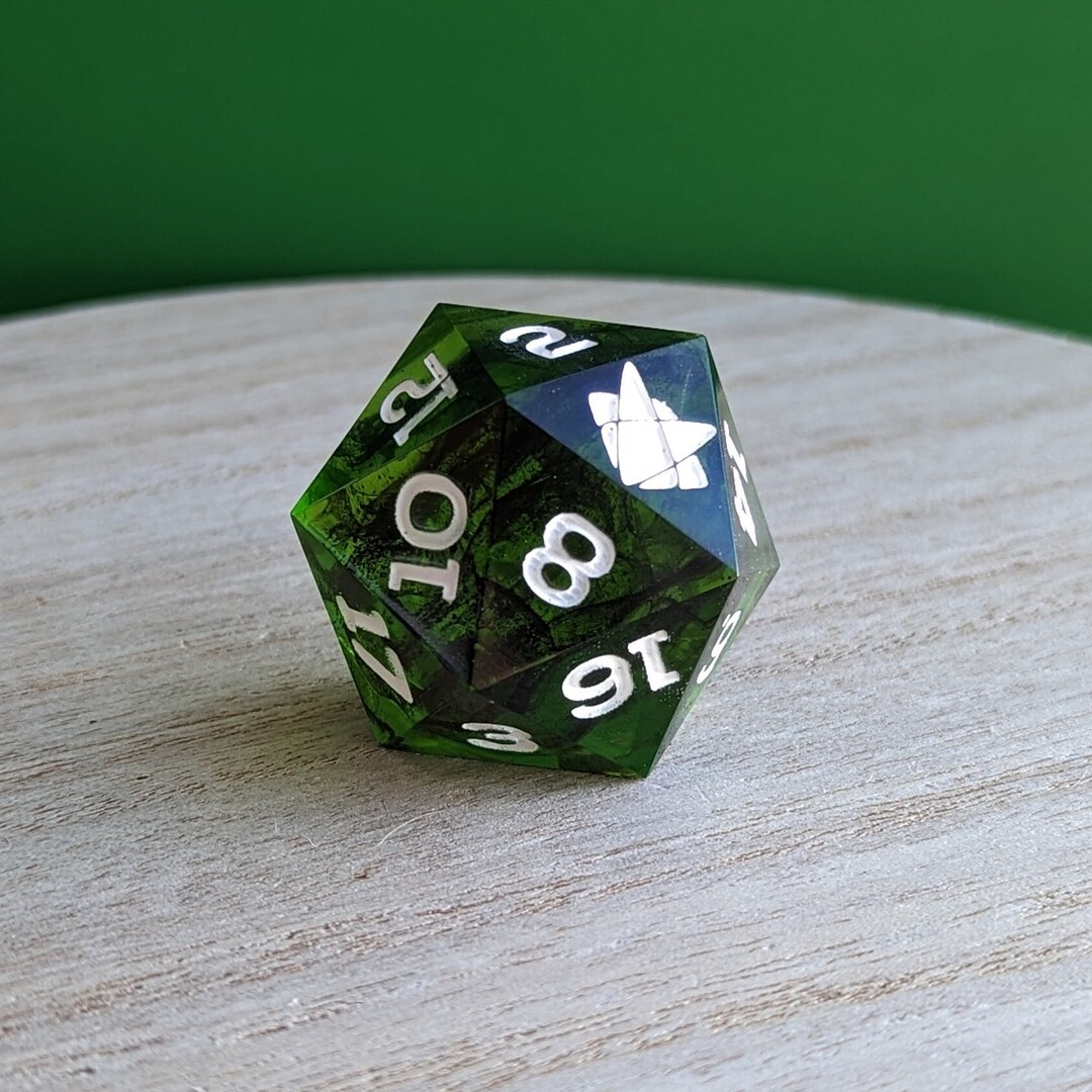 Deep Sea Warlock - 40mm Chonk D20 - Black and Green - Dungeons and ...