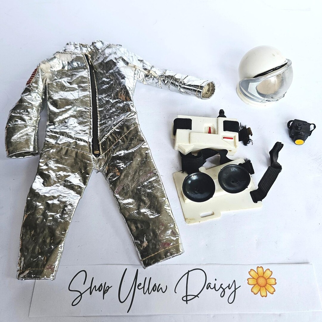 Vtg 1966 G.I. JOE Astronaut Action Man Silver Space Suit Helmet Oxygen ...
