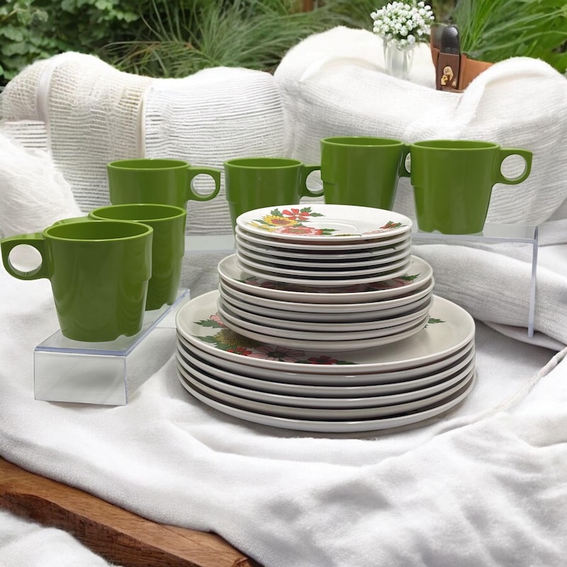 Picnic Dishes - Etsy
