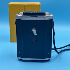 1950s MCM Brownie Reflex Synchro Model Camera. Uses Kodak 127 Film. - Etsy