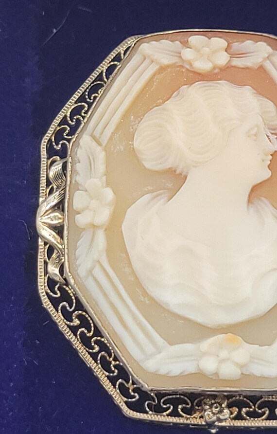 Victorian Edwardian Shell Cameo Brooch: Sterling Silv… - Gem