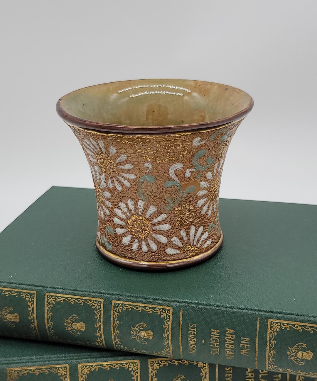 1880's Doulton Lambeth Pottery Petite Jardiniere W/white Daisies & Gold ...